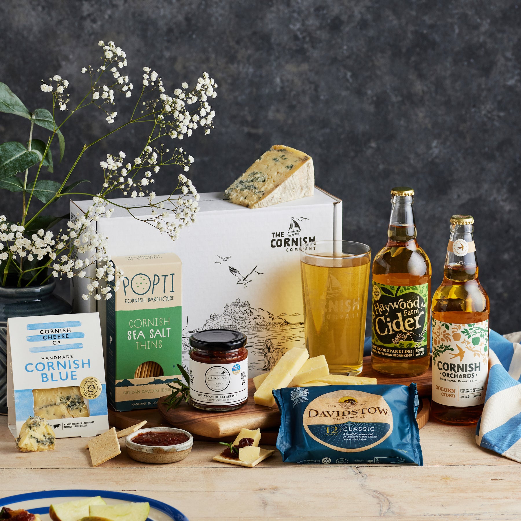 Cornish Cheese & Cider Hamper – The Cornish Company