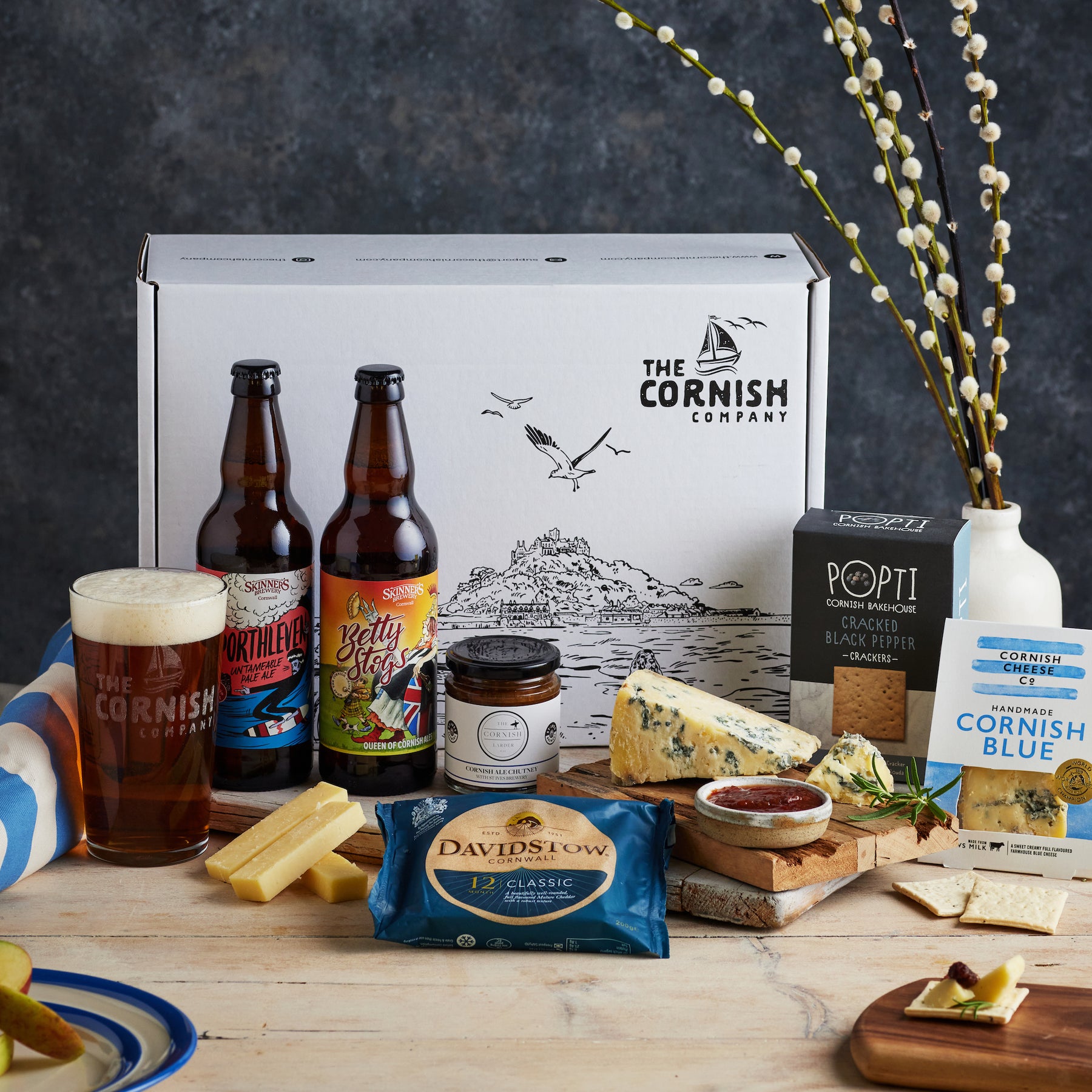 Cornish Cheese & Ale Hamper – The Cornish Company